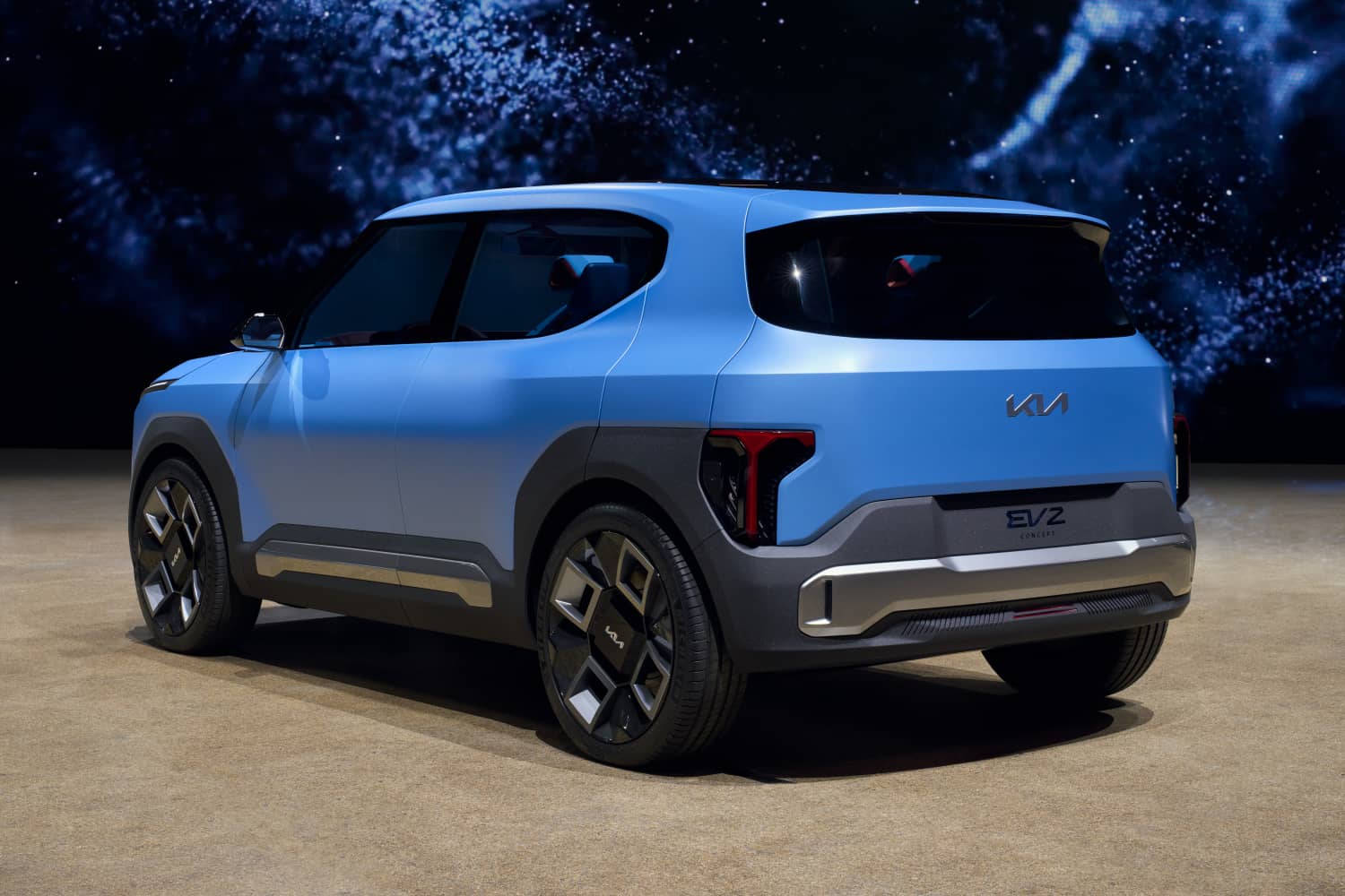 La Kia EV2 surprise sur la route : une citadine électrique compacte ...